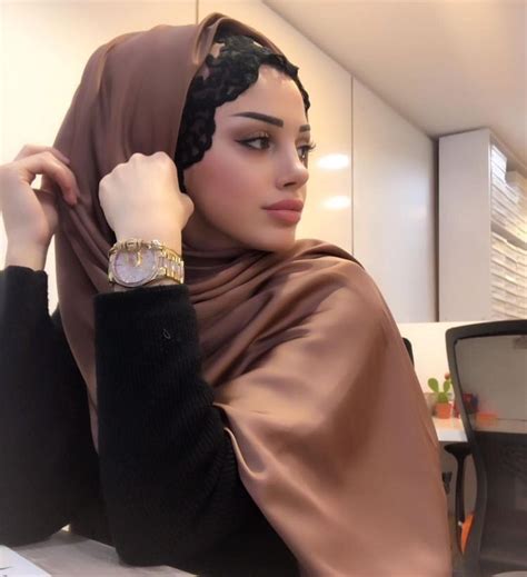 Pin By Ajla Cecunjanin On Hijab With Images Hijab Fashion Inspiration Girl Hijab Beautiful