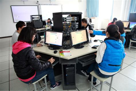 科研环境 天津理工大学聋人工学院