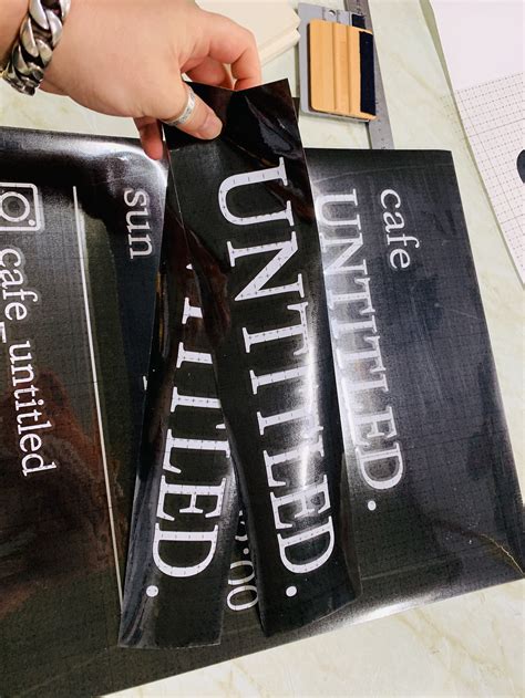 가게스티커 창문 유리 시트컷팅 시트지 오픈크로즈 광고 홍보 유리창 카페 맛집 인테리어 금색 시트지스티커 로고