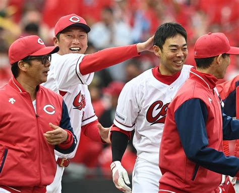 「こんな監督いない！」サヨナラ勝ち瞬間の広島・新井監督の姿が話題 跳びはね選手と歓喜の輪に ファンも笑顔「全野球ファン見て」野球デイリー