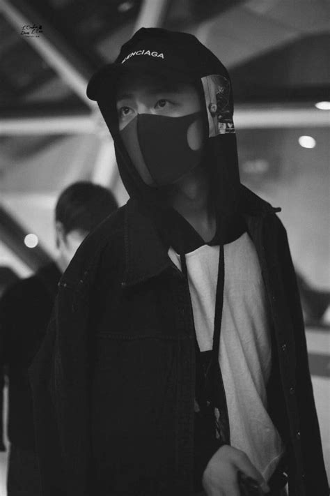 Pin by Chan on Chén cưa cưa Tiêu Chiến Actors Raincoat Anime