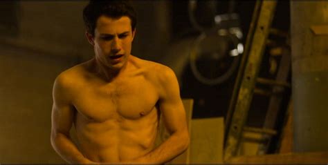 Dylan Minnettes Height Weight Star From 13 Reasons Why