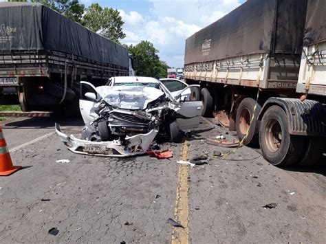 Grave Acidente Entre Carreta E Carro De Passeio Na Br 135 Deixa 5