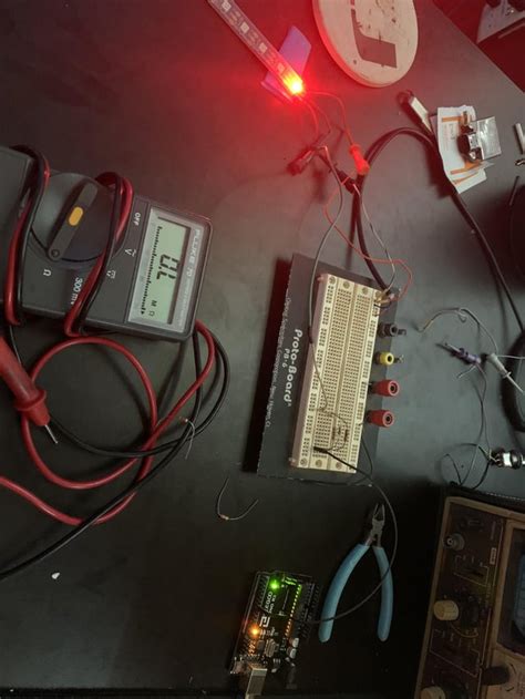 Struggling With Ws2812b Lights Getting Random Flashes From Other Leds