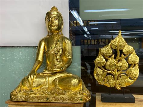 Buddha Mit Blatt Wunderschön In Gold Neu Gemäss Beschreibung In Pfäffikon Sz Für Chf 450