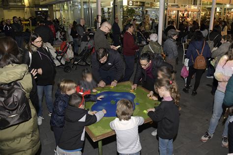 El Tren De Navidad Empieza A Recorrer Las Calles De Paiporta