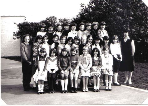 Photo De Classe Classe De Cm1 De 1982 Ecole Jules Michelet Copains D
