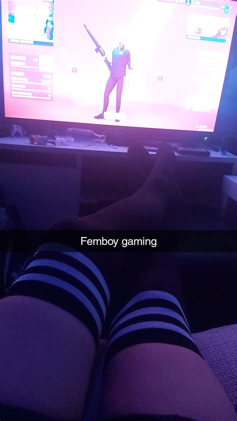 Femboy Gaming Rfemboythighsclub