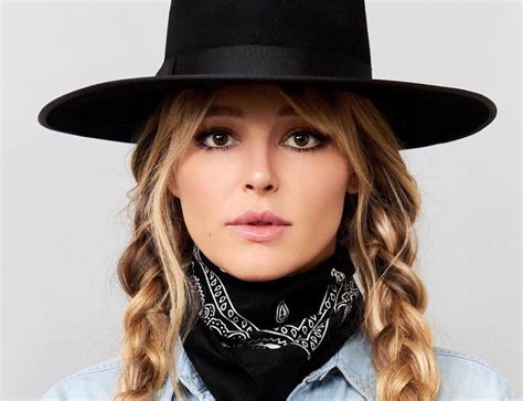 Yellowstone Star Hassie Harrison Shares Swimsuit Photo From The Beach