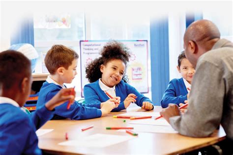 Barefoot Computing Helping Primary School Teachers