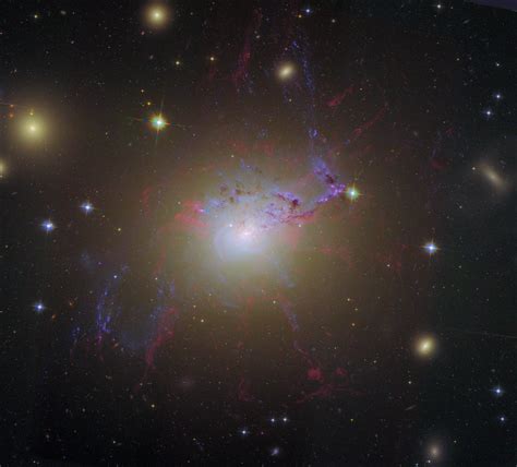 Remix Del Hubble La Galaxia Activa Ngc 1275