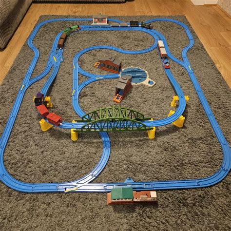 TOMY TRACKMASTER THOMAS The Tank Engine Train Set Bridge Double Track