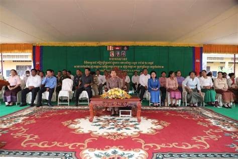 សម្តេចកិត្តិសង្គហបណ្ឌិត ម៉ែន សំអន អញ្ជើញជាអធិបតីសម្ពោធអគារសិក្សា ១ខ្នង តម្លៃជិត ៤០ម៉ឺនដុល្លារ