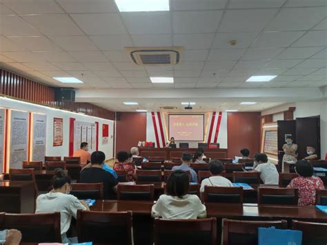 北辰区委网信办深入社区开展防范养老诈骗有奖问答活动