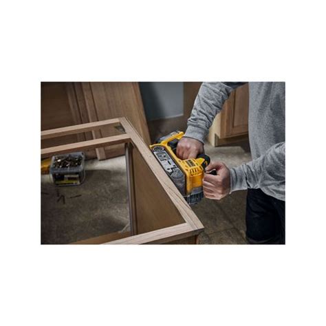 Dewalt 18v Brushless Cordless Belt Sander Dcw220n Xj Skin Only Bunnings New Zealand