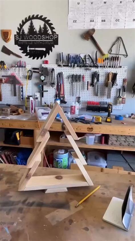 Easy Woodworking Tips Video Christmas Wood Crafts Christmas Diy
