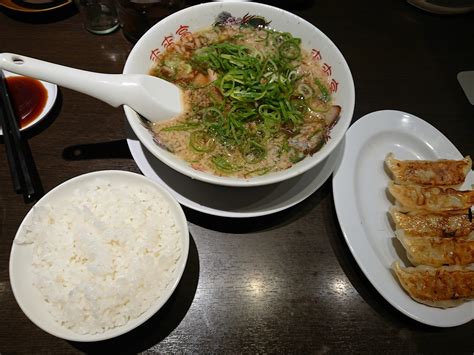 ラーメンギョーザ定食（来来亭／ラーメンチェーン） 美味しいものを食べたい！