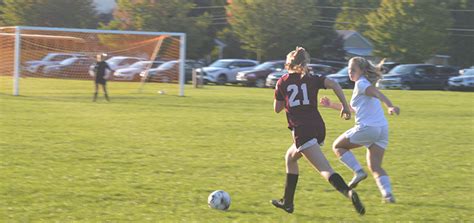 The Evening Sun Girls Soccer S E Suffers Tough Loss To Mt Markham