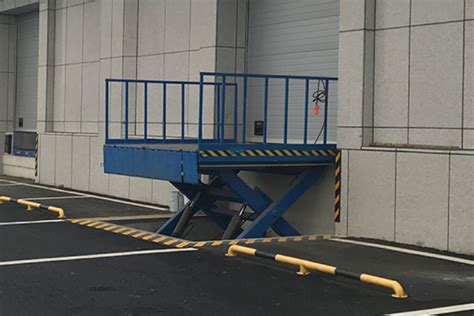 Warehouse Dock Leveler Key Benefits Types And Selection Guide Seppes Dock Equipment