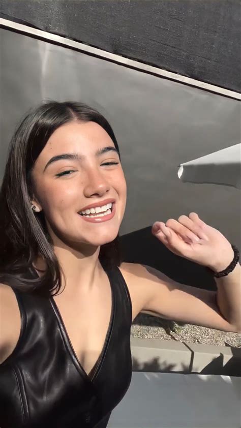 Charli Damelio Foto Ropa