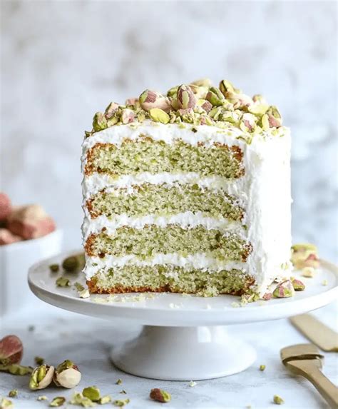 Easy Pistachio Cake Recipe