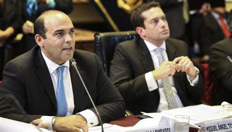 Constitución Aprueba Facultades Legislativas Por 90 Días Politica
