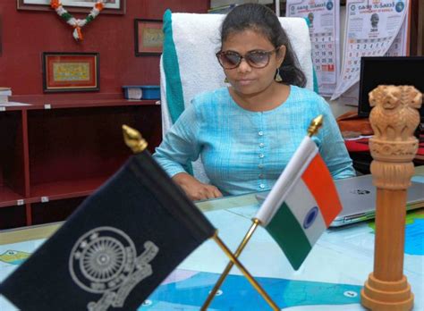 Meet Indias 1st Visually Challenged Woman Ias Officer