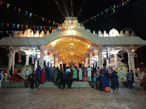 Sri Maha Maariamman Temple Felda Sendayan Aalayam