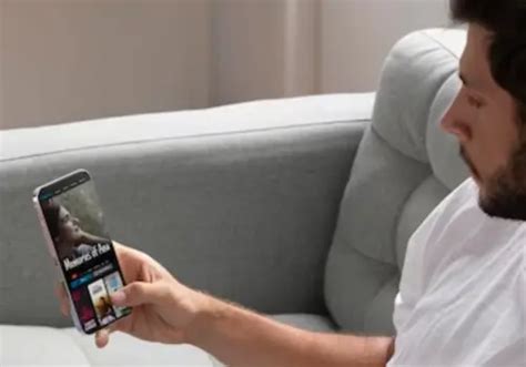 Assista TV ao vivo pelo celular mais de 300 canais de graça