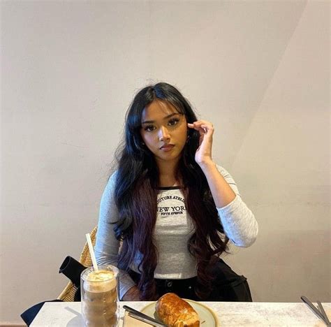 Jannah | Really pretty girl, Pretty makeup looks, Curly hair styles ...