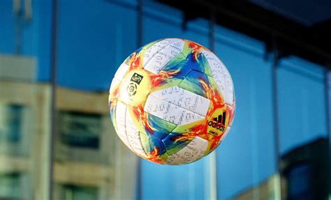 PKO Ekstraklasa Plan transmisji i obsada sędziowska 8 kolejki 17 19