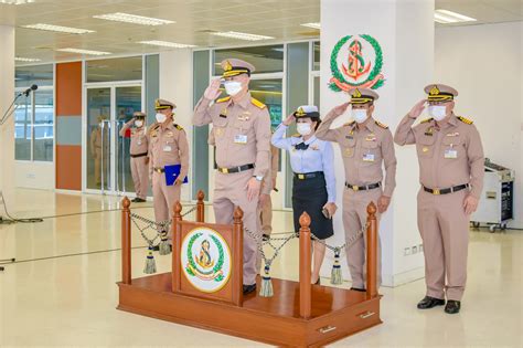 ผู้อำนวยการโรงพยาบาลสมเด็จพระปิ่นเกล้า รับแถวตรวจบัญชีพล