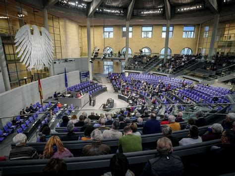 German Parliament Approves Legislation Easing Deportations Of Rejected