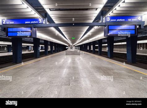 Train Station Long Empty Platform Stock Photo Alamy