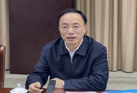 胡世忠出席江西省税费保障条例草案征求意见座谈会 江西人大新闻网