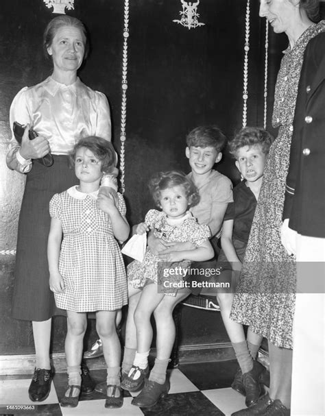 Ann Jeanne And Francis Nicols And Their Cousin Simon Bowes Lyon