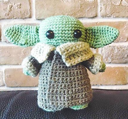 Crochet Baby Yoda PDF Amigurumi Free Pattern Lovelycraft