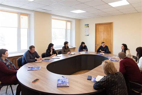 У Нікополі пройшов круглий стіл говорили про роботу шкіл