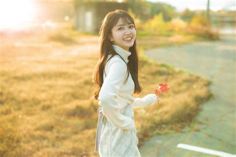 乃木坂46久保史緒里、思い出の地ではしゃぐ 彼女感満点な1st写真集先行カット第2弾解禁 坂道ちゃんねる