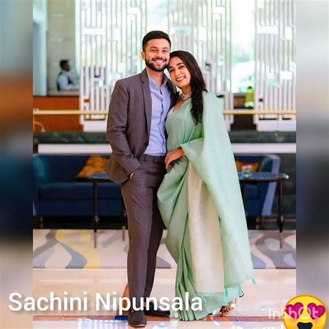 ආදරණීය කපල් එකක් ️ Youtube