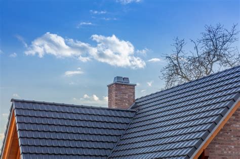 おススメの屋根材や形って？種類や特徴、選ぶ際の注意点を紹介！｜タカノホーム株式会社｜自然素材の家