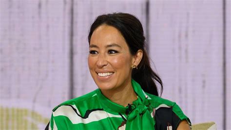 Who Are Joanna Gaines Two Sisters All About Teresa Criswell And Mary