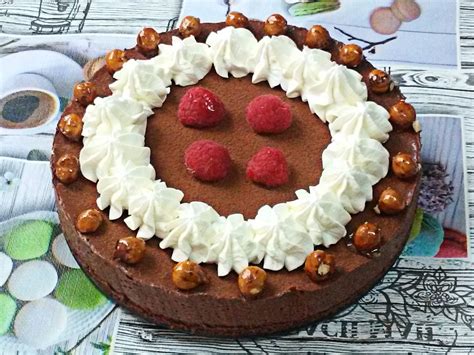 TARTA DE CHOCOLATE Y FRAMBUESAS SIN HORNO Helados Fáciles