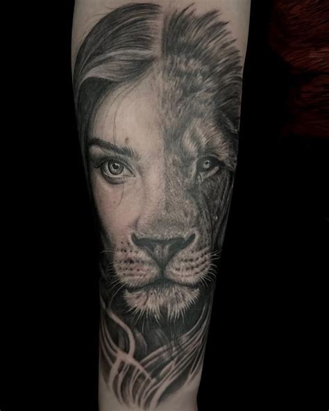 20 Lion Tattoo Designs To Showcase Strength Courage And Royalty