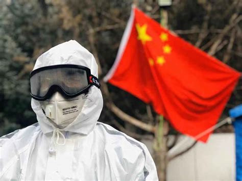 2020疫情感动瞬间疫情期间最美的照片 伤感说说吧