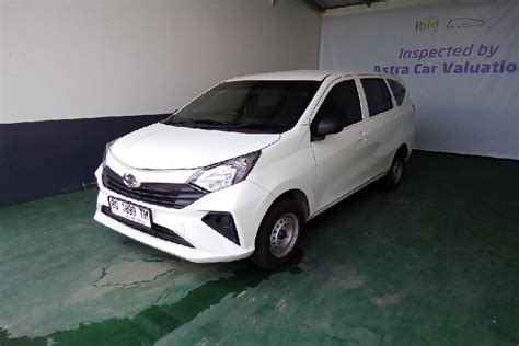Daihatsu Sigra 1 0 D MT LCGC Murah Cocok Untuk Mudik Bersama Keluarga