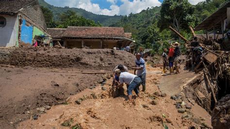 Banjir Bandang Di Sumedang