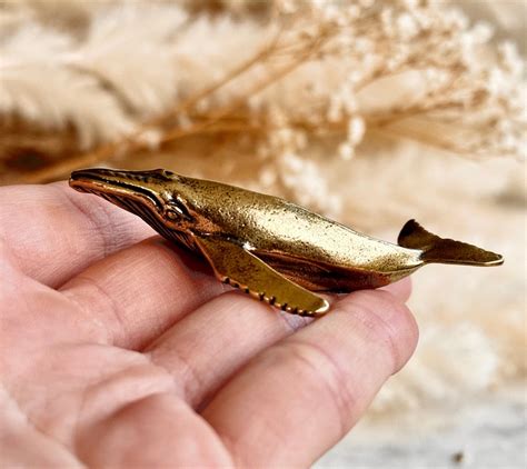 Lifelike Solid Brass Sculptures Humpback Whale Figurine Brass Sea