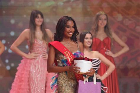 Claire Lansenebre Uit Zeebrugge Wordt Eerste Eredame Miss Talent én