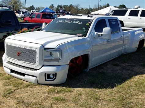 17 Best Images About Slammed Duallyss On Pinterest Chevy Big Trucks